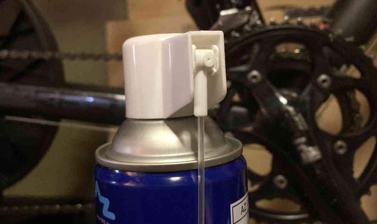 ロードバイクのチェーン掃除におすすめの遅乾性パーツクリーナー、AZ 超強力 パーツクリーナー NAVY 840mlのレビュー | Bike News Mag