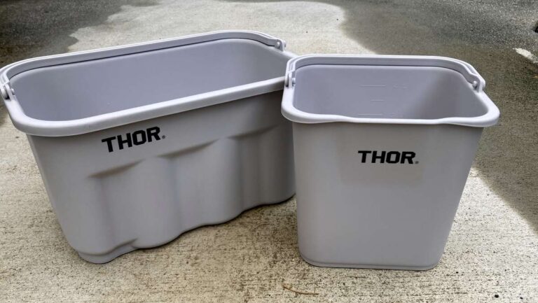 Organizing Road Bike Cleaning Supplies with the THOR Quadrate Bucket 9. ...